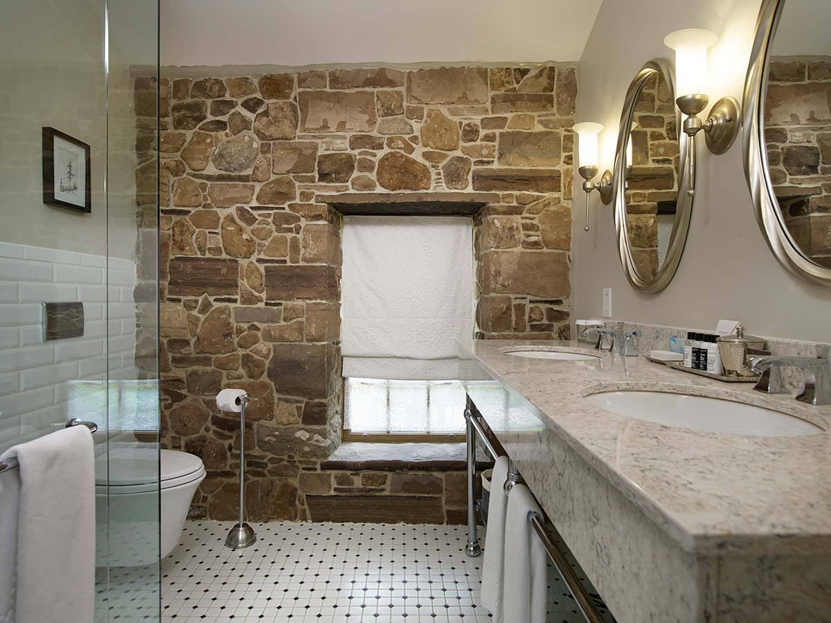 Luxury Suites | The Barracks Inn | Ancaster's Boutique Hotel